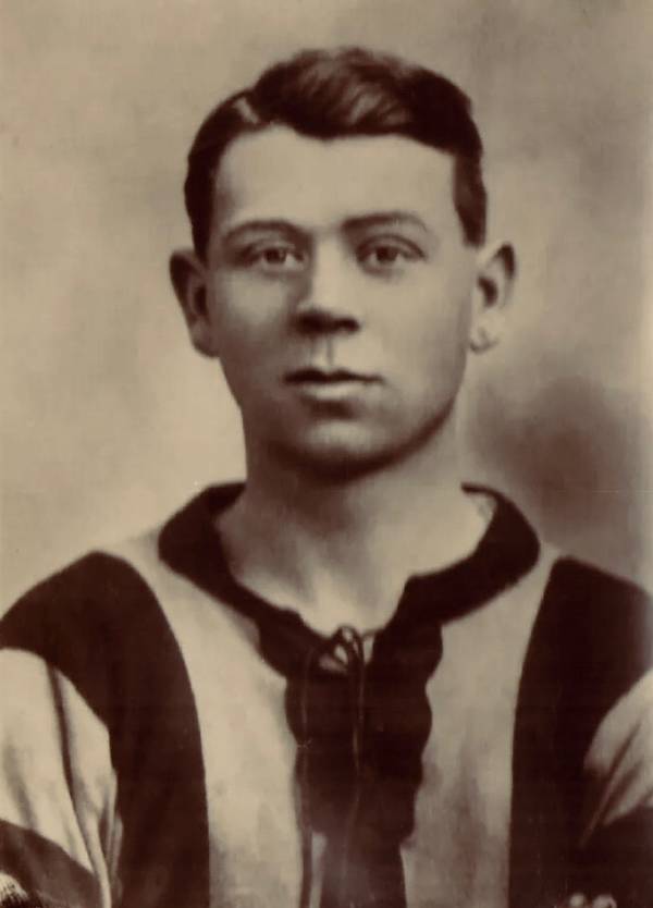 Baugh Dicky Image 2 Wolverhampton Wanderers 1921 - Vintage Footballers
