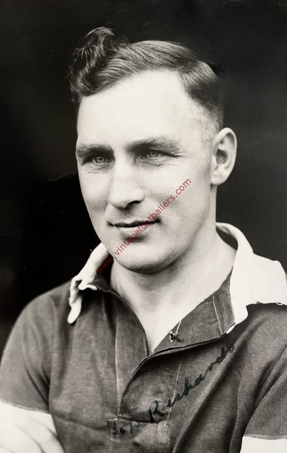 Richards Dai Image 4 Birmingham City 1938 - Vintage Footballers