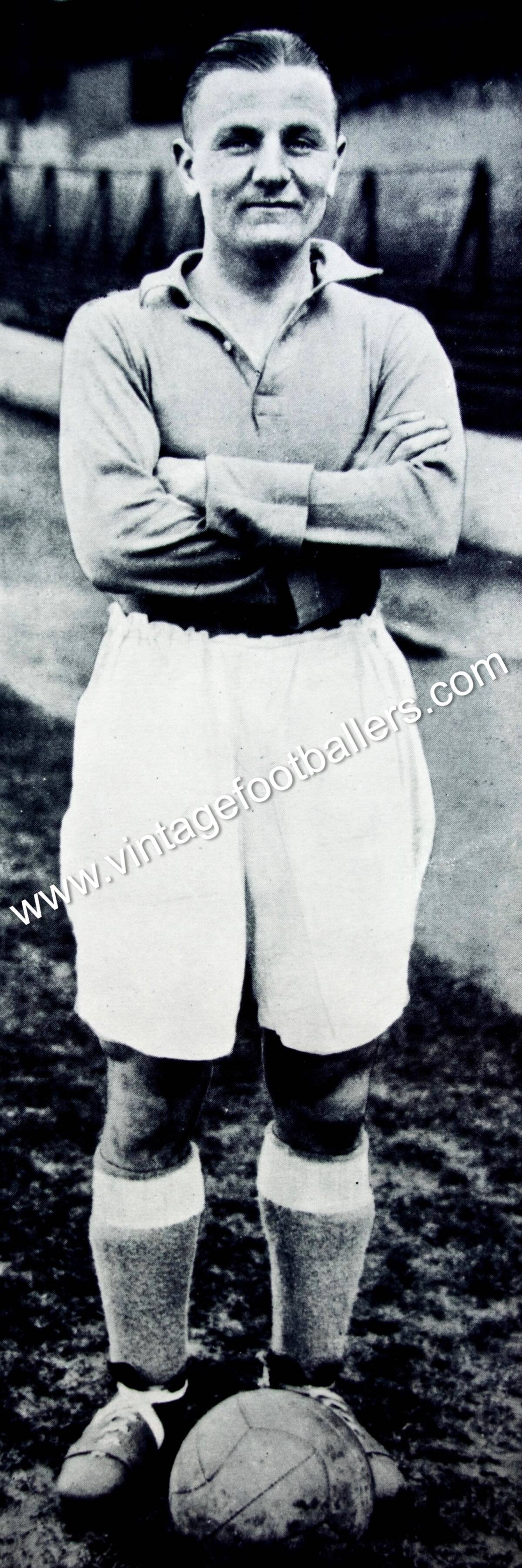 Bentham Stan Image 1 Everton 1938 - Vintage Footballers