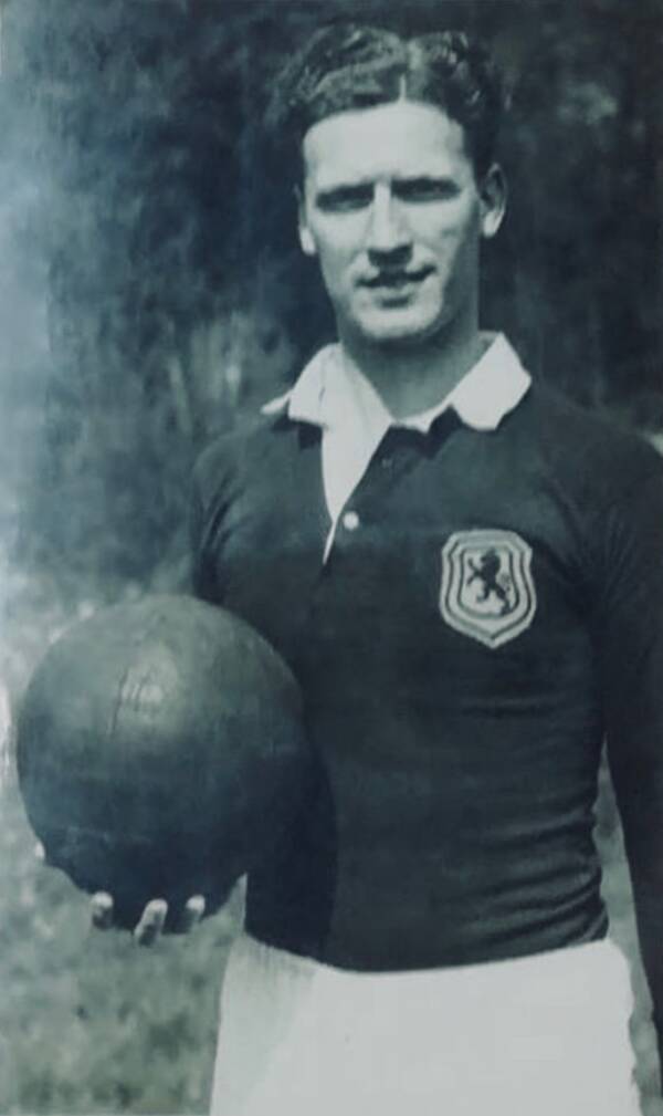 Fagan Willie Image 6 Liverpool 1945 - Vintage Footballers