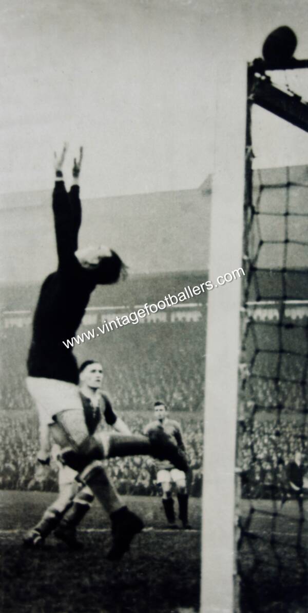 Tom Cooper - Vintage Footballers