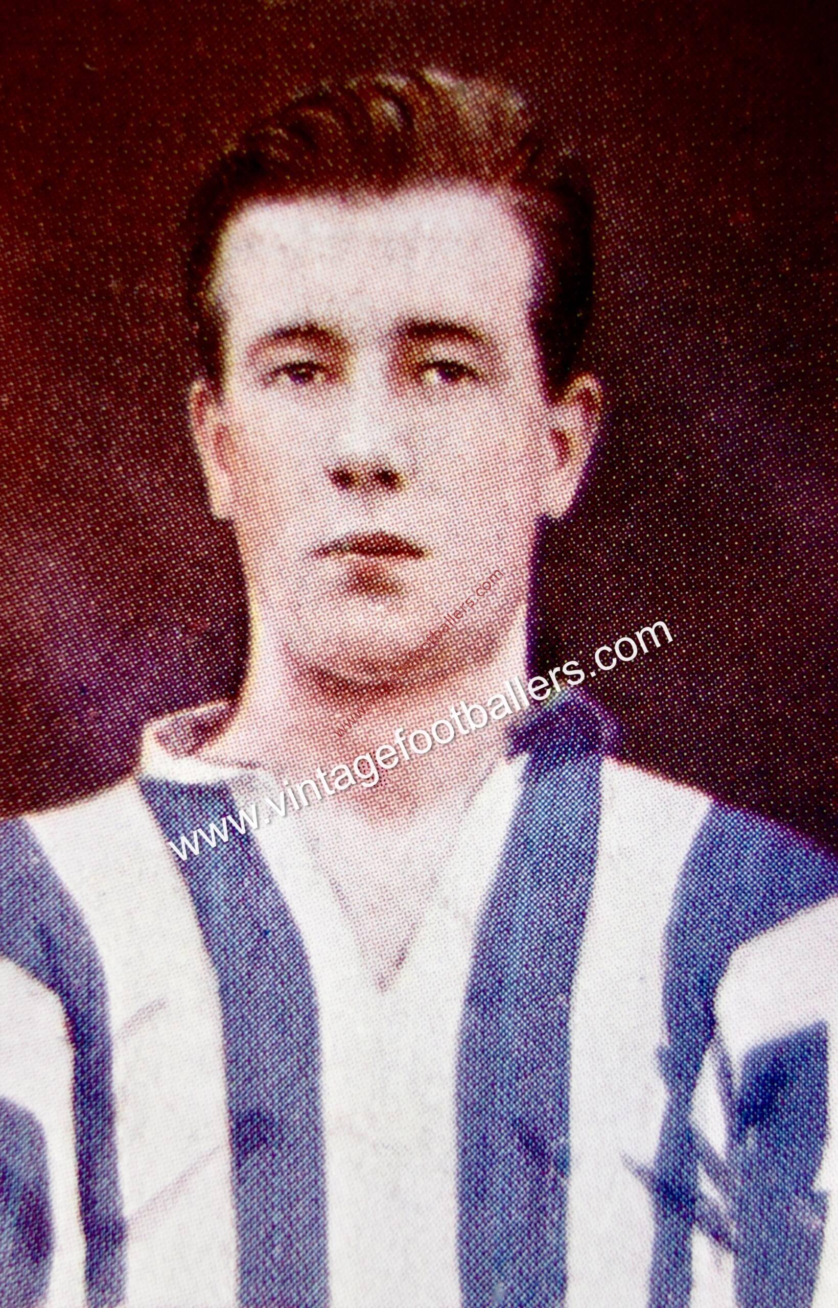Baker Henry Image 1 Halifax Town 1921 - Vintage Footballers