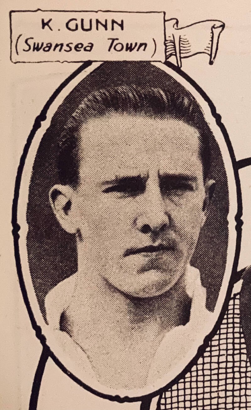 Gunn Ken Image 2 Swansea Town 1932 - Vintage Footballers
