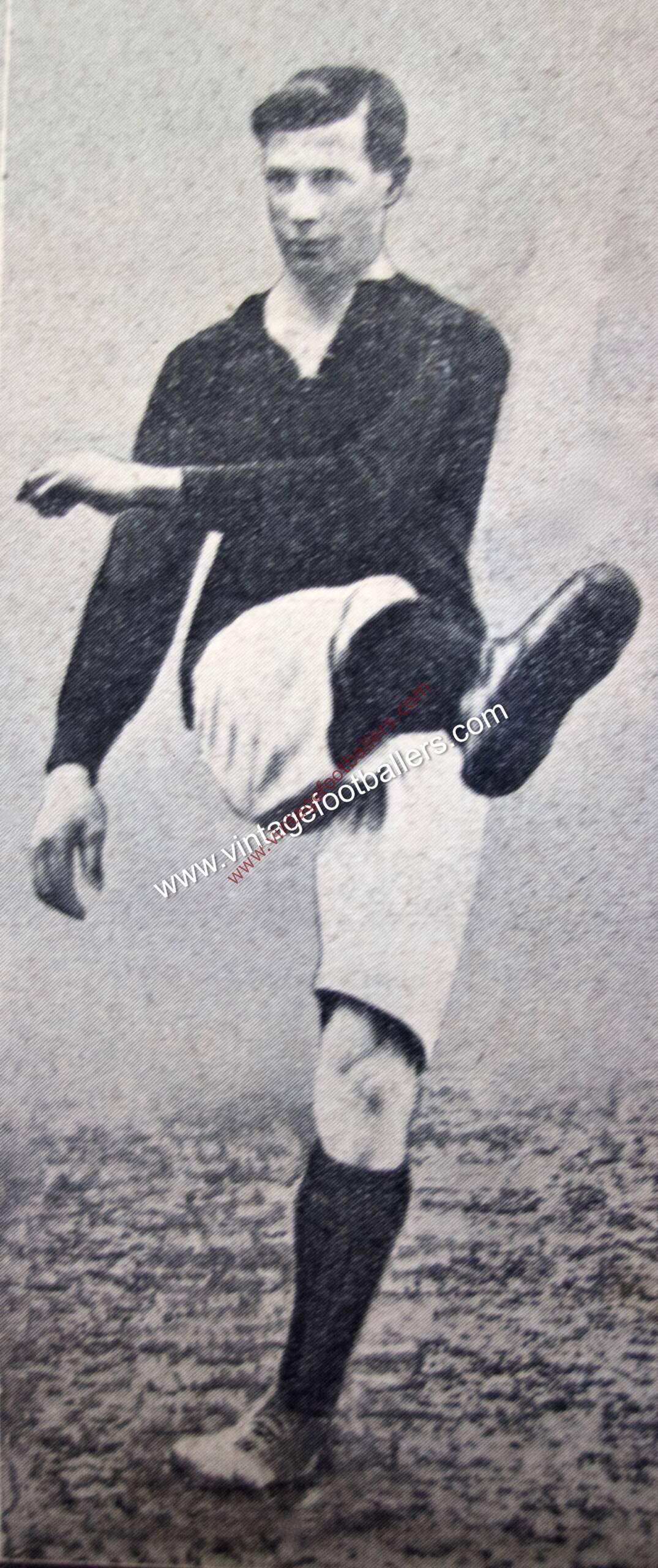 Kennedy Andy Image 3 Arsenal 1924 - Vintage Footballers