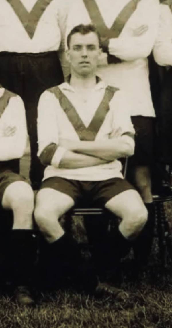 Dennison Bob Image 4 Clapton Orient 1927 - Vintage Footballers