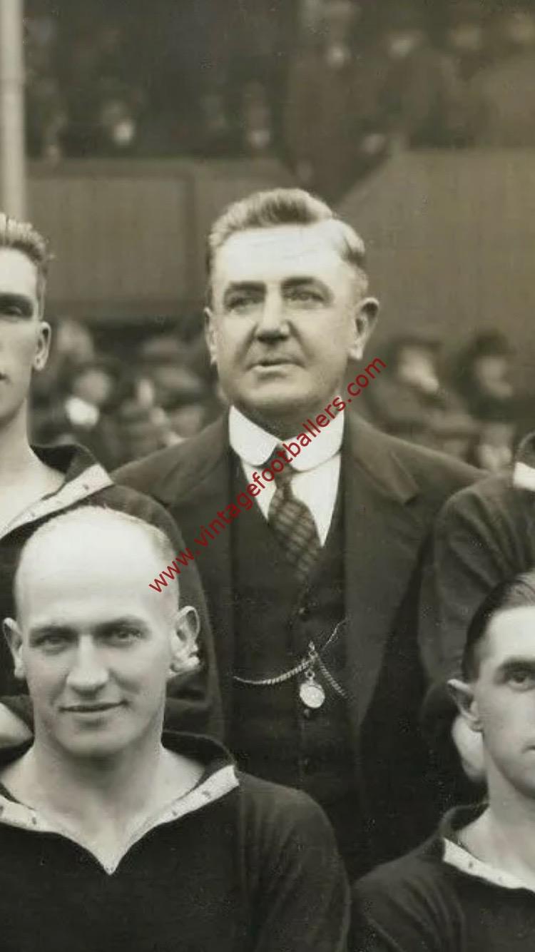 Wilson Charlie Image 2 Liverpool 1931 - Vintage Footballers