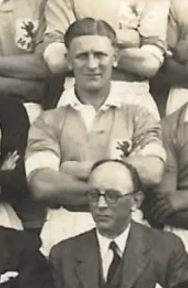 Palmer Ron Image 1 Millwall 1938 - Vintage Footballers