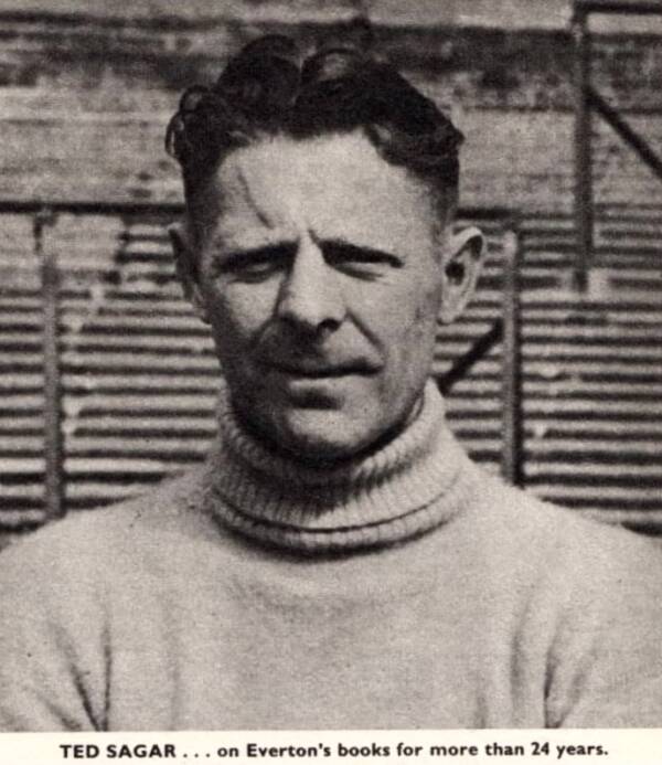 Sagar Ted Image 16 Everton 1947 - Vintage Footballers
