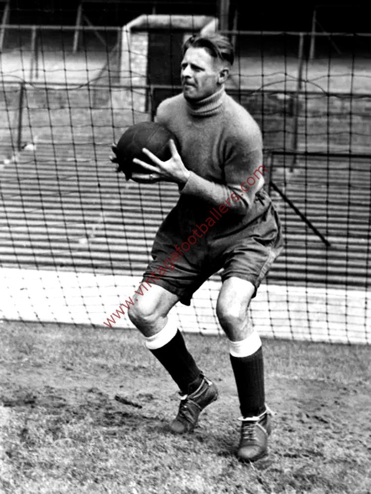 Vintage Footballers - Photographs and Gift items