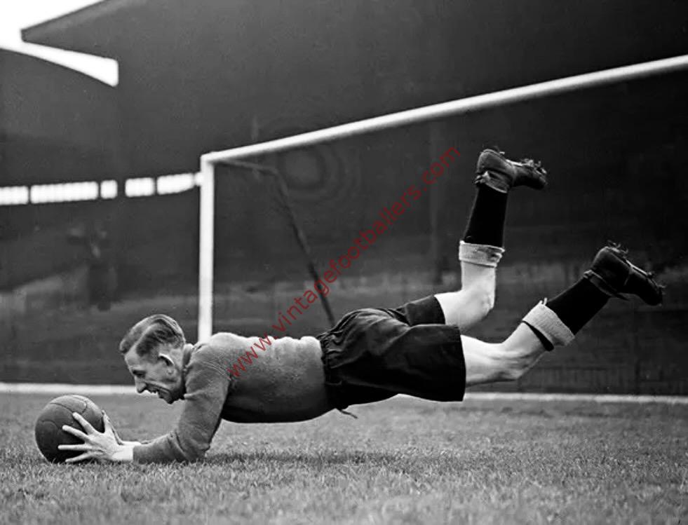 Jepson Arthur Image 2 Stoke City 1946 - Vintage Footballers