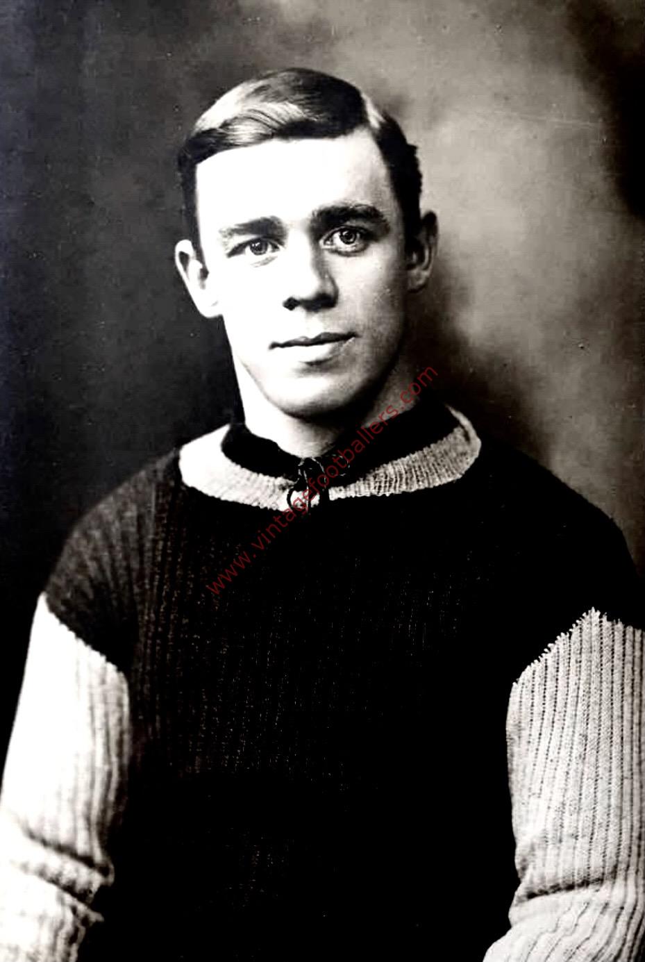 Renneville William "Pepper" Image 2 Aston Villa 1910 - Vintage Footballers